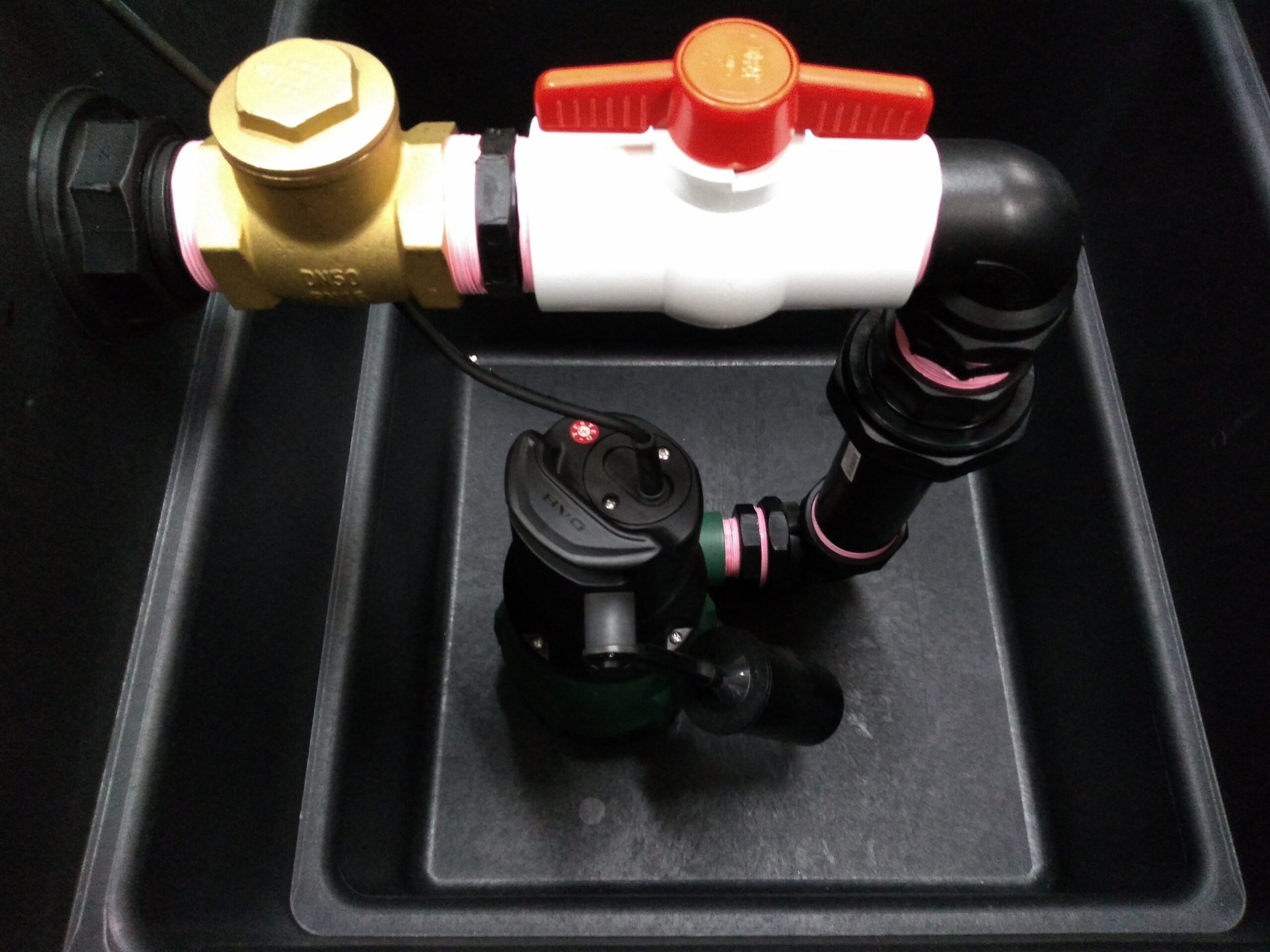 600mm Stormwater Pit with Sump Pump With Vertical Float 150lpm @ 7.5 ...